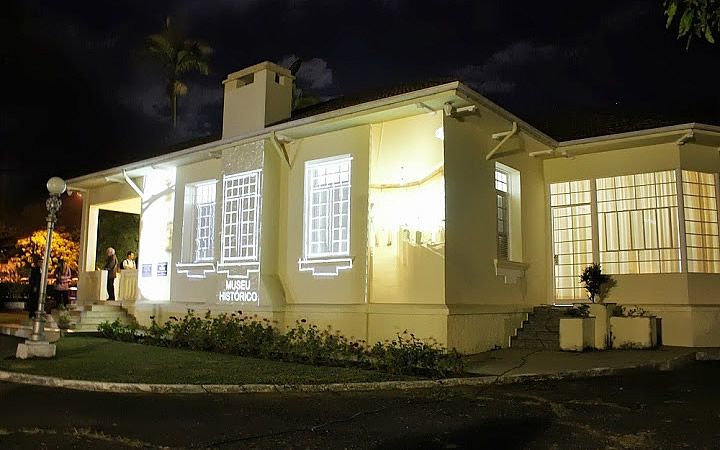 CONHEÇA VIÇOSA